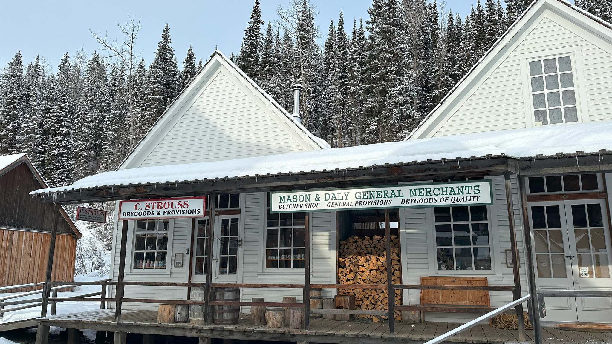 Discover Barkerville’s Olde-Fashioned Christmas | Gold Rush Trail